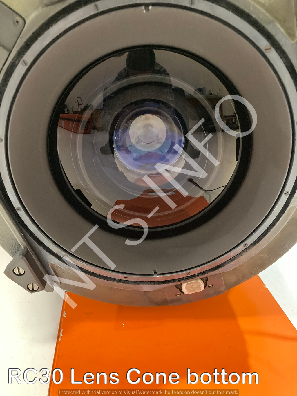 Ref.1114 Leica RC30 Film Camera – New Tech Services